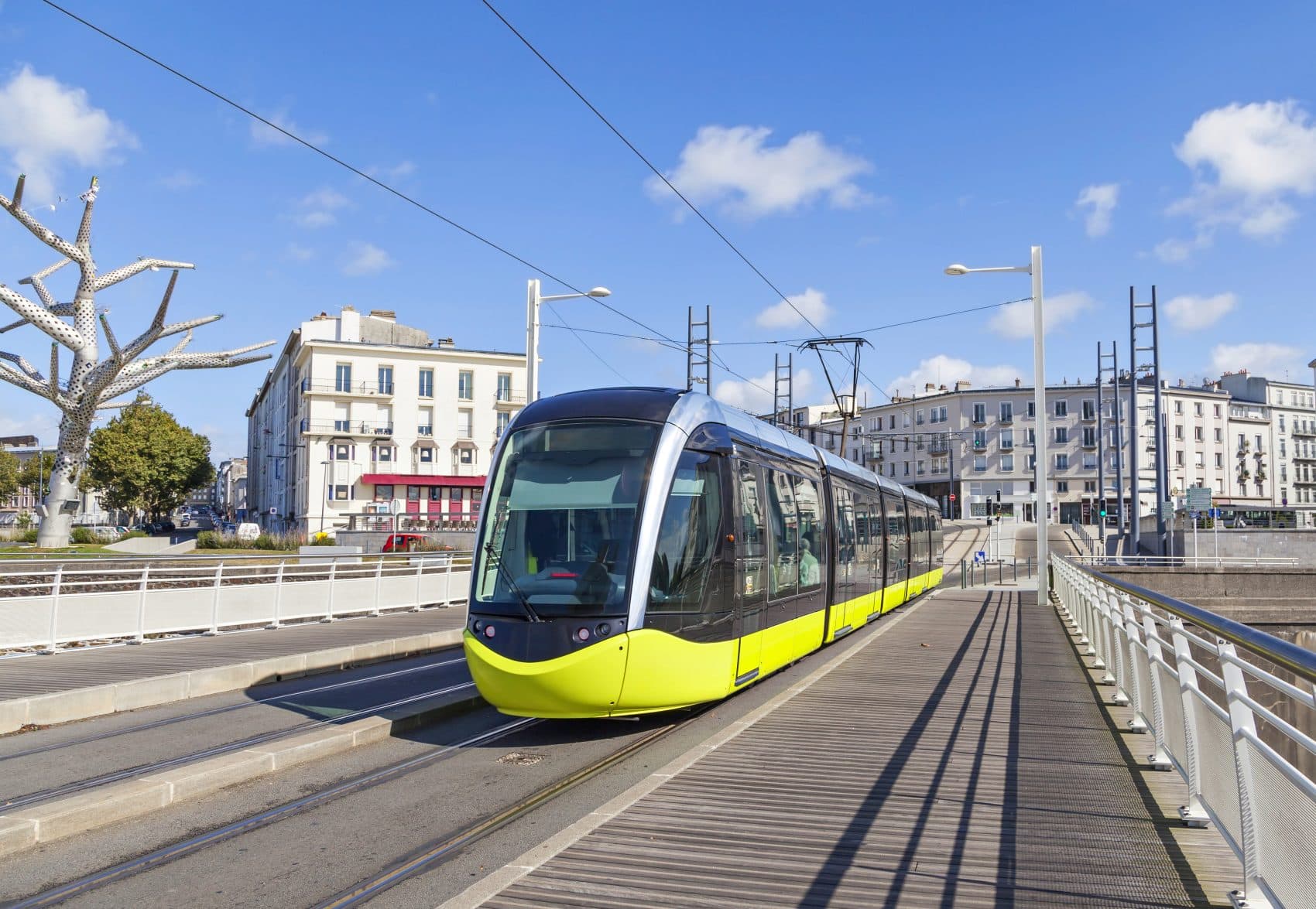Light Rail (Tramway) - SYSTRA Canada
