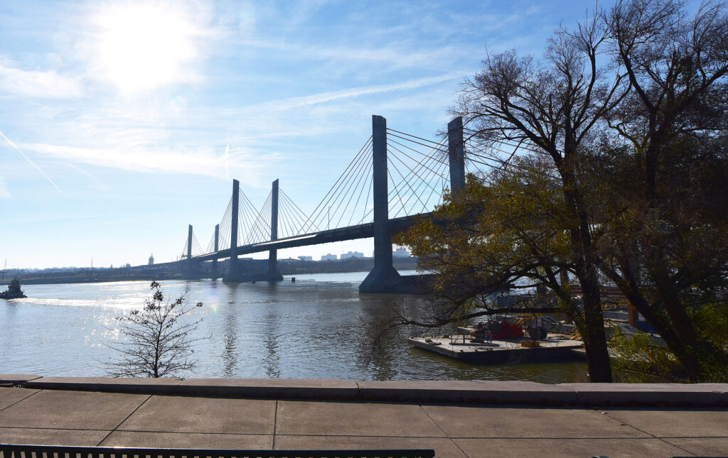 Abraham Lincoln Bridge - Louisville, Kentucky - SYSTRA IBT