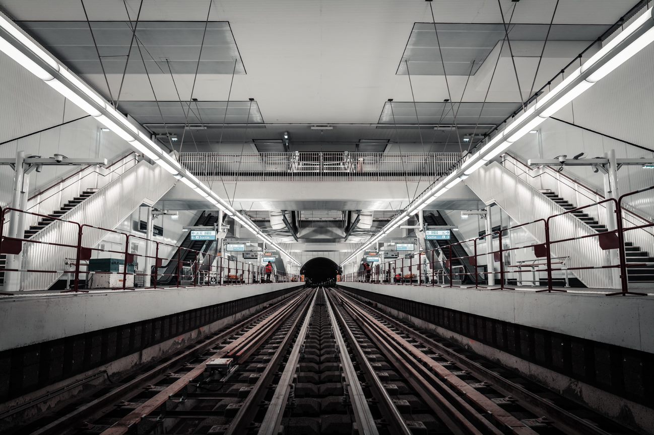 Line 12 of the Paris metro reaches Aubervilliers - Group
